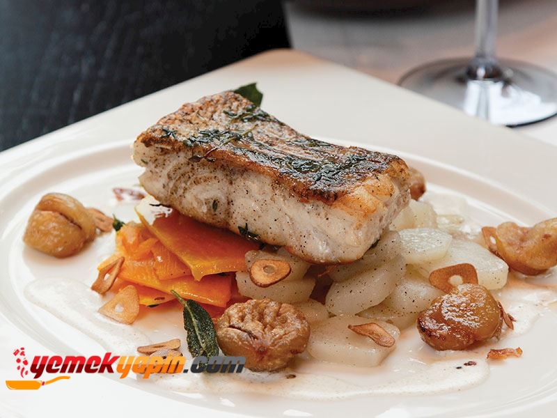 Fırınlanmış Lagos Balığı Tarifi, Nasıl Yapılır? - Yemek Tarifleri